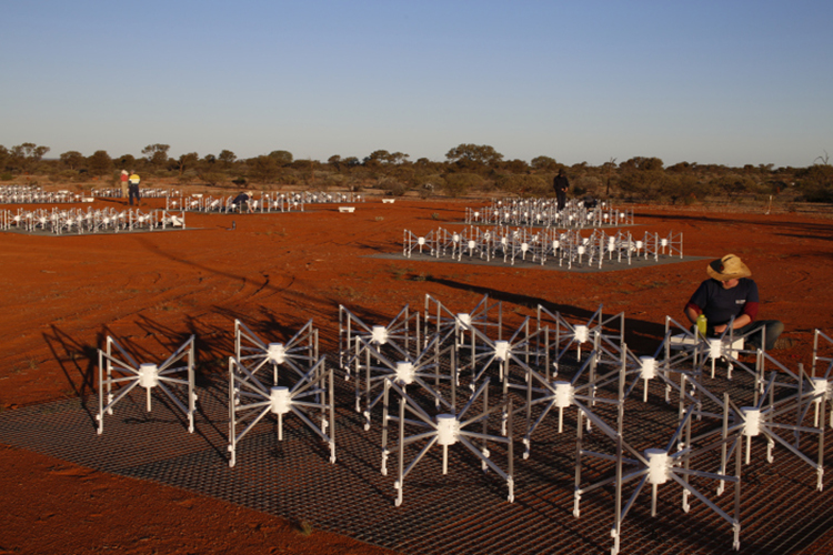 UWM physics students help build antennas in Australia - UWM REPORT