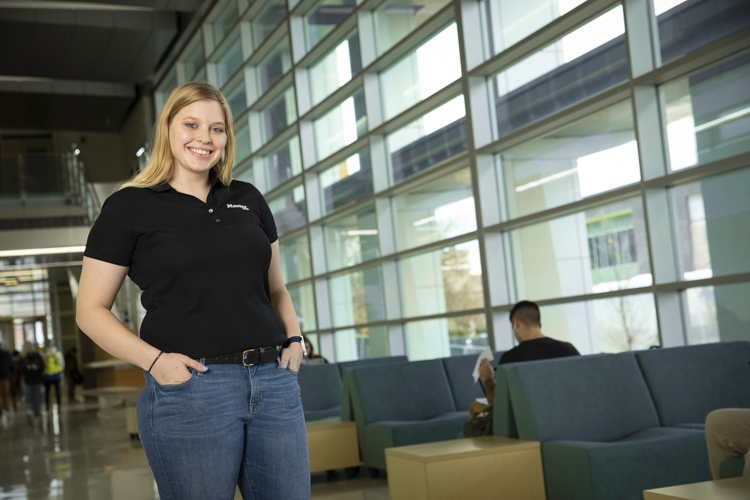 2018 UWM grads get a head start on their careers - UWM REPORT