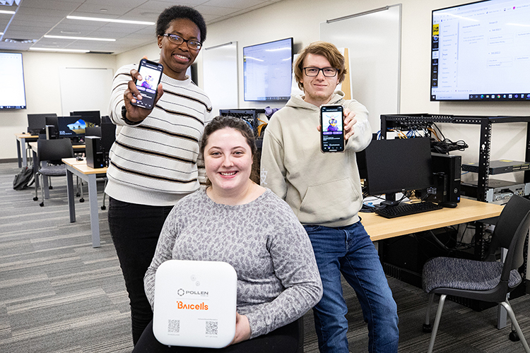 Information studies students help build new wireless network to learn ...
